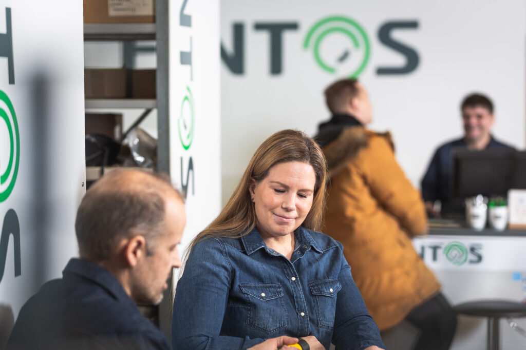 Contract customers' service point - Fintos